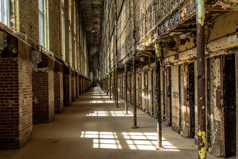 13 Haunted Places In Ohio To Creep You Out - Midwest Explored