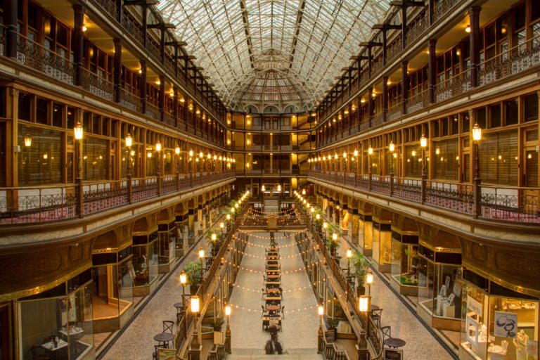 17 Romantic Getaways In Ohio That Couples Will Love - Midwest Explored