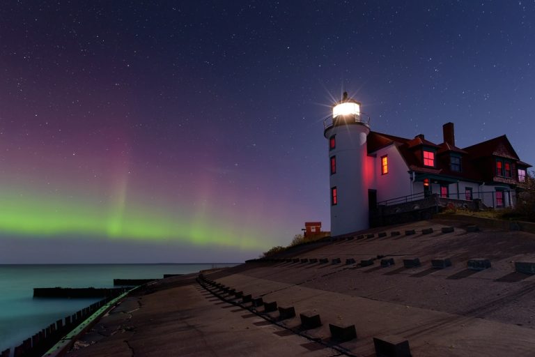 11 Coolest Lighthouses In Michigan - Midwest Explored