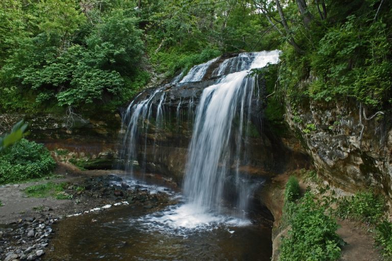 15 Beautiful Waterfalls In Wisconsin - Midwest Explored