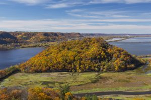 15 Best Places To See Fall In Wisconsin - Midwest Explored