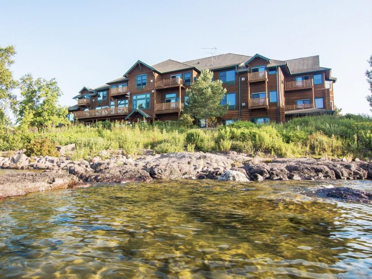 15 Best Resorts In Minnesota For Your Bucket List - Midwest Explored