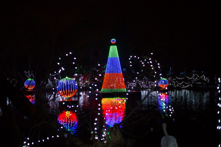 Christmas In Ohio: 15 Festive Holiday Destinations - Midwest Explored