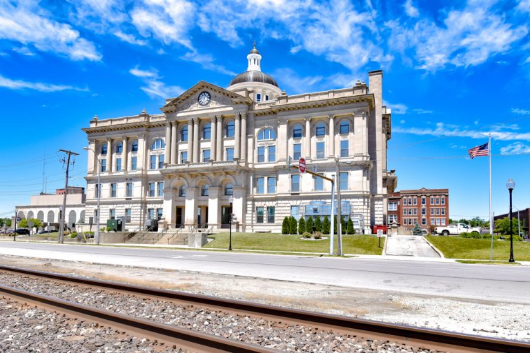 15 Small Towns in Indiana You Must Visit - Midwest Explored
