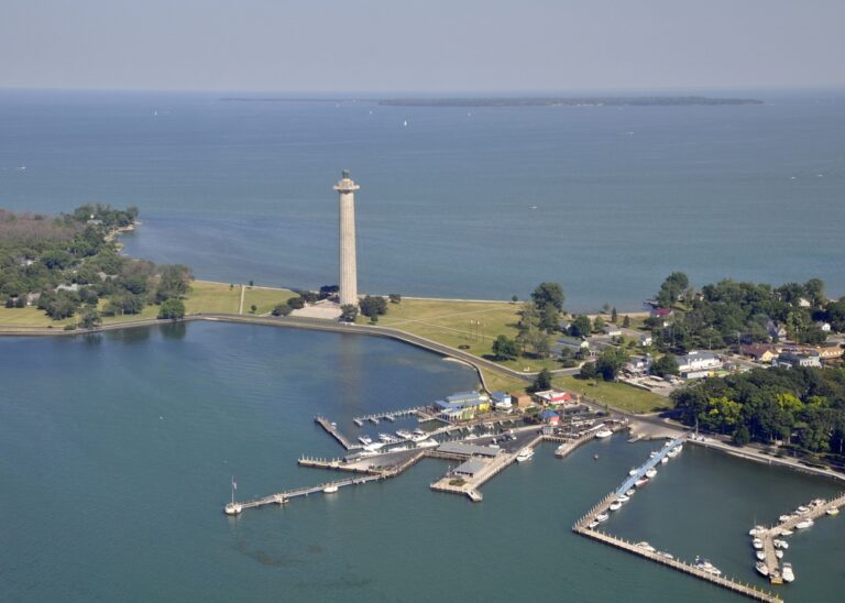 15 Coolest Lighthouses In Ohio For Your Bucket List - Midwest Explored