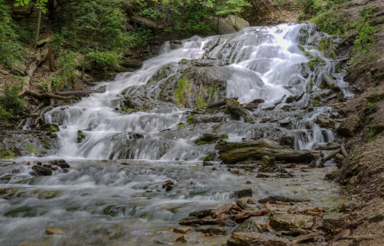 15 Scenic Trails for Hiking in Iowa - Midwest Explored