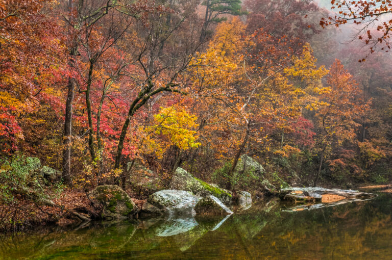 15 Best Places To Experience Fall In Missouri - Midwest Explored