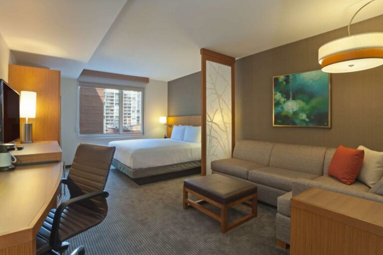 Where To Stay In Chicago: Best Hotels And Areas - Midwest Explored