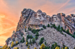 15 Things To Do In Mount Rushmore (And Nearby) - Midwest Explored