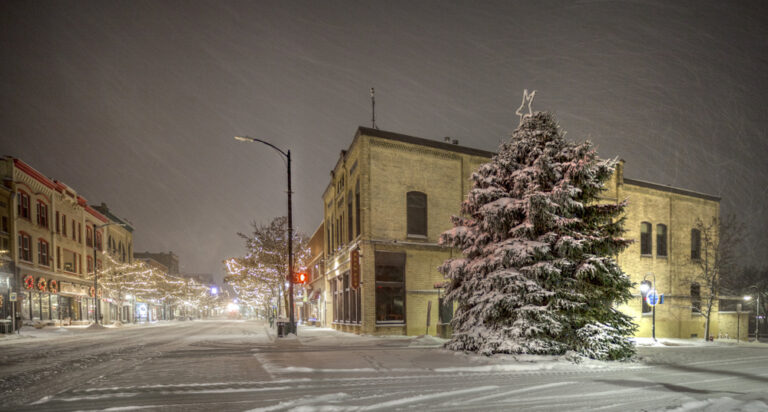 15 Best Things To Do in Winter in Michigan - Midwest Explored